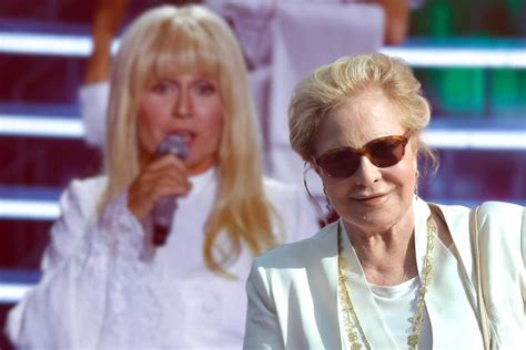 Sylvie Vartan Età Incidente Comera Dove Vive Figli Marito Tutto