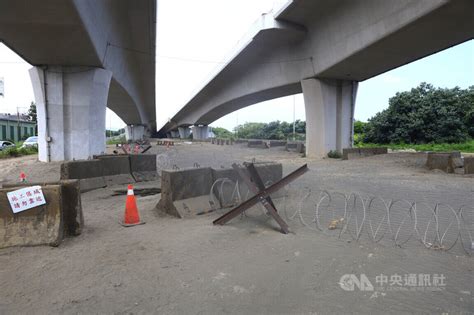 後備官兵八里構築壕溝 漢光將擴大實施對抗演練 政治 中央社 Cna