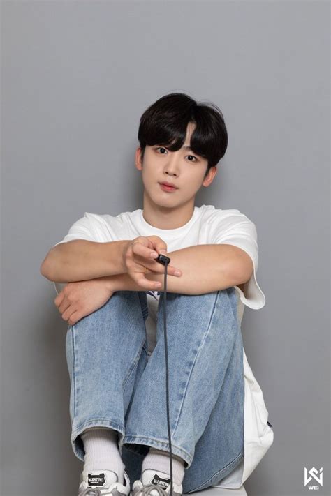 Pin De Oceann En Wei Artistas Famosos Cantantes Fotos De Banda Famosos