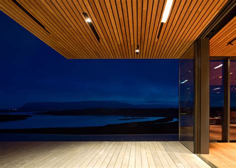 Árborg House By Pk Arkitektar Overlooks An Icelandic Glacial Valley