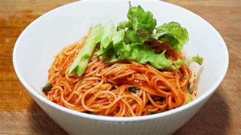 비빔국수 맛있게하는법 너무 맛있는 비빔국수 양념장 비율 소면 삶는법 Youtube
