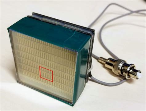 Response Of A Li Glassmulti Anode Photomultiplier Detector To Alpha Particles From 241am Iramis