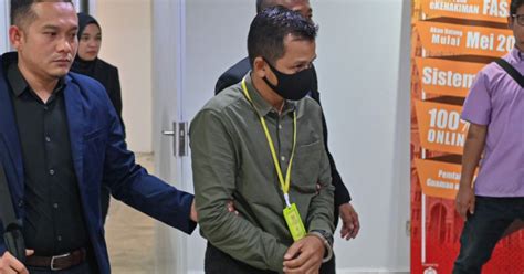 Penjawat Awam Tak Mengaku Rasuah RM35 000 METROTV Harian Metro