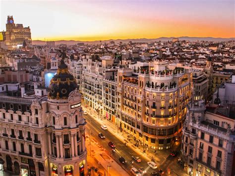 100 Spanish Backgrounds