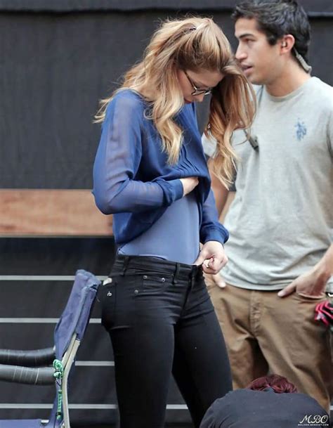 Melissa Revisando Si Tiene Su Co O Limpio Para Que Alguien La Penetre Scrolller