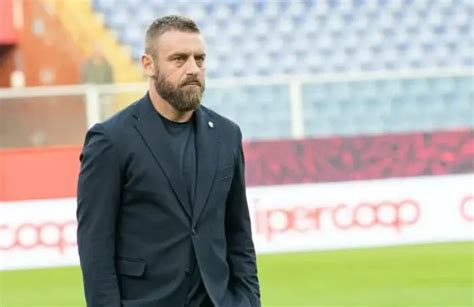 De Rossi Replaces Sacked Mourinho At Roma