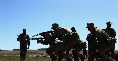 유럽 지상군 우크라 파병 취소되나영국서 위험 너무 커