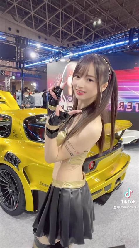 月野ももさんのインスタグラム動画 月野ももinstagram 「tiktokもフォローしてくれてるかな？ 東京オートサロン2023