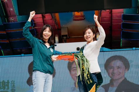 中三選區立委參選人謝子涵成立后里競總 蔡其昌、何欣純及洪慈庸贈「勝選四寶」加持