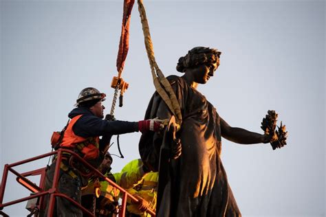 Watch Army Crews Resume Removing Confederate Statue From Arlington