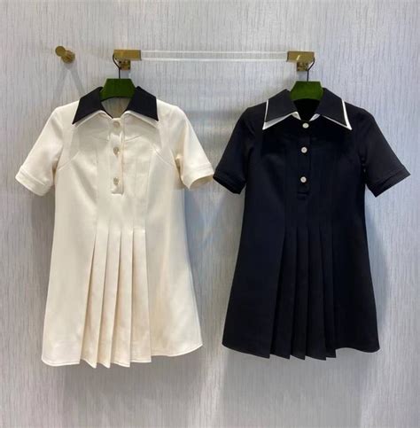 Épinglé par Victoria Ţăranu sur Dresses en 2024