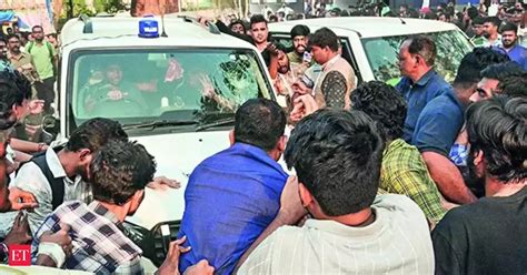 One Arrested Seven Firs Filed In Kolkatas Jadavpur University Protest