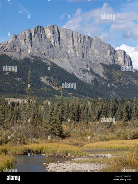 Mcconnell Thrust Fault On Mount Yamnuska Cambrian Eldon Formation