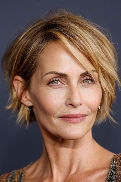 21 Stunning Short Hairstyles For Women Over 40 With Fine Hair