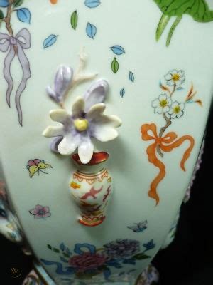 12 Dawen Wang Vase Of 100 Flowers 160057186