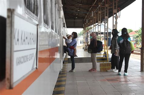 Penumpang Kereta Di Wilayah Daop Madiun Meningkat Persen