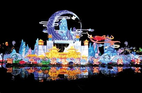 南宁青秀山风景区大型灯展9月6日开幕 国际在线