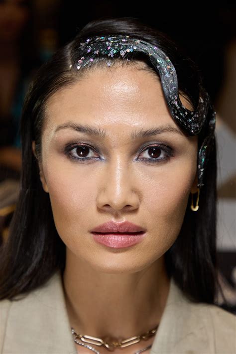 The 5 Best Spring Makeup Trends From The Spring Summer 2025 Runways