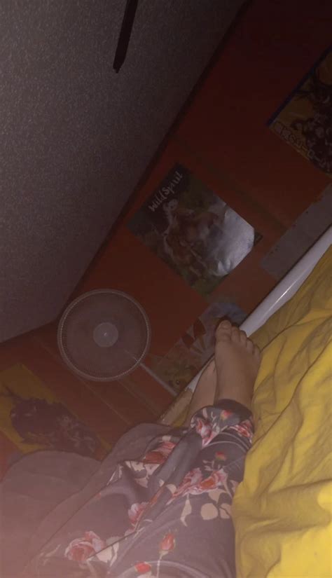 Feet Reveal By Kaylaisfood On Deviantart