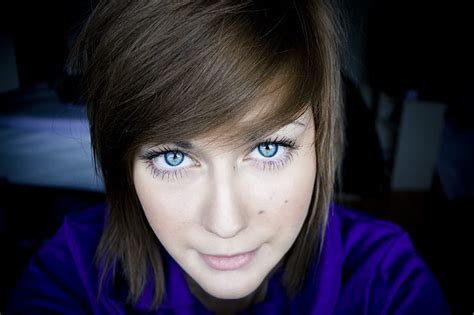 Brunettes Women Eyes Blue Eyes Bedroom Faces 3888x2592 People Eyes Hd