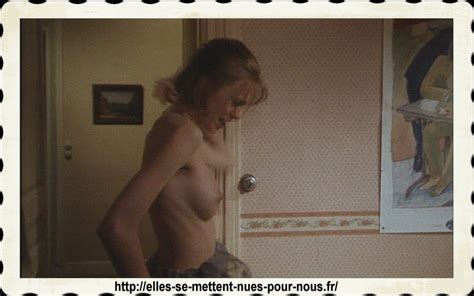 Naked Sophie Aubry In Papa Est Parti Maman Aussi