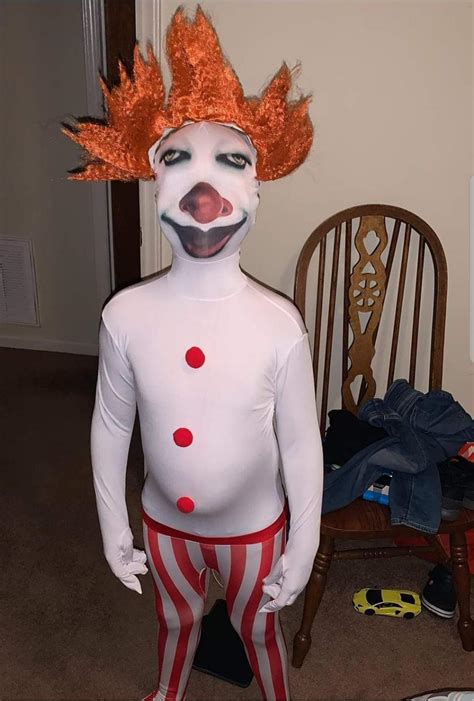 Cosplay Pennywise Joyreactor
