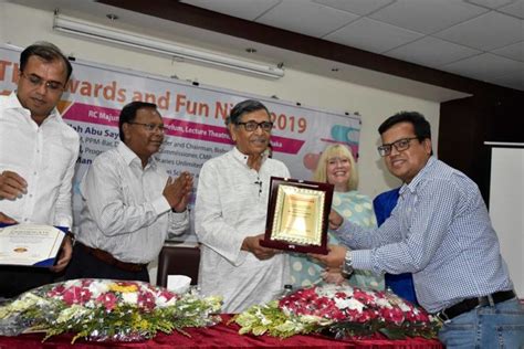 Tlt Excellence Medical Librarian Award 2019 Md Shafiur Rahman Iccdrb The Librarian Times