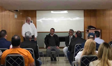 Ex Ministro De Transporte Anderson Adauto Realiza Visita A Apoiadores