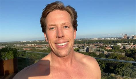 ZIEN Zó ziet de vader van Freek Vonk eruit 100 NL Magazine