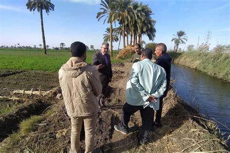 في جولة تفقدية رئيس إدارة مكافحة الآفات الزراعية يطمئن على الزراعات