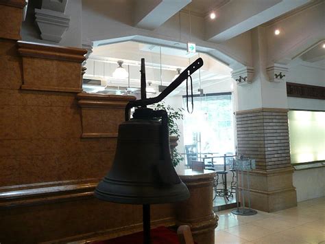 生駒ビルヂング生駒時計店の内部 レトロな建物を訪ねて