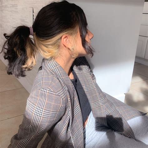 Blonde And Black Two Toned Hair Pixiecut Hairstyles Hidden Hair Color