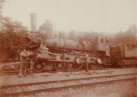 Foto Eisenbahn Österreich Südbahn Serie 17c Lok 414 verunglückt