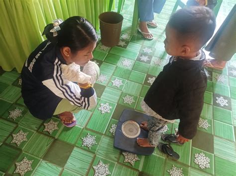 ဆင်ပေါင်ဝဲမြို့၌ ၆ လမှ ၅ နှစ်အောက် ကလေးငယ်များအား ဗီတာမင်အေနှင့် သန