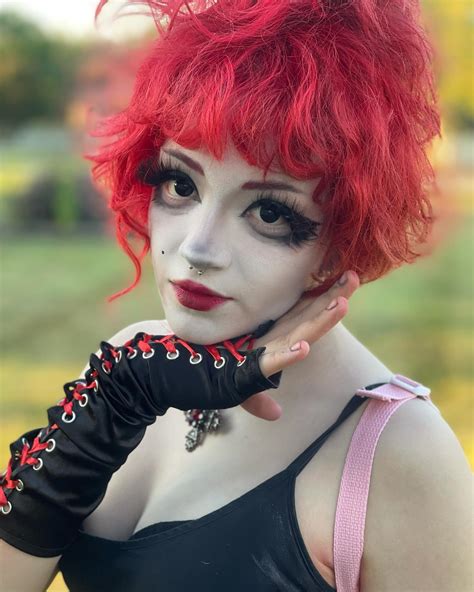 Bella Higginbotham Bella Higginbotham • Instagram Photos And Videos