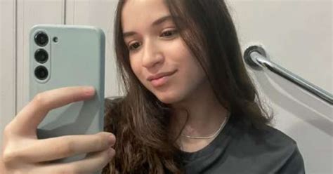 Dor Lancinante E Indescritível Diz Mãe De Adolescente Morta Em Sala