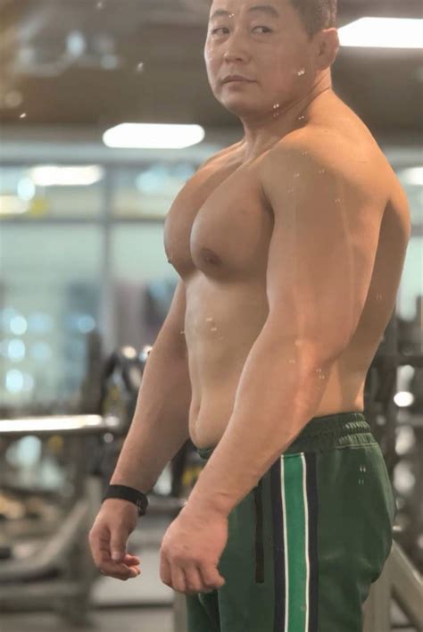 Хүчит Өдөржин бэлчээртээ явж явж ирсэн саалийн ганц үхэр орой ирэхдээ Facebook