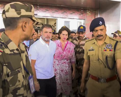 Congress Leader Rahul Gandhi Priyanka Arrive In Kerala To Visit