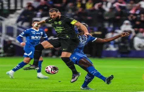 في لقاء مثير الاتحاد يتغلب على الهلال ويصل الى نصف نهائي كأس خادم