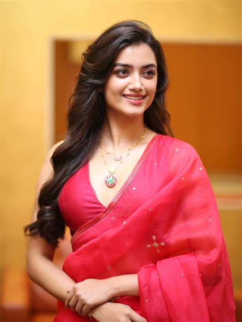 Bhagyashri Borse ఇండస్ట్రీలో కొత్త హీరోయిన్ భాగ్యశ్రీ బోర్సే ఫొటోలు