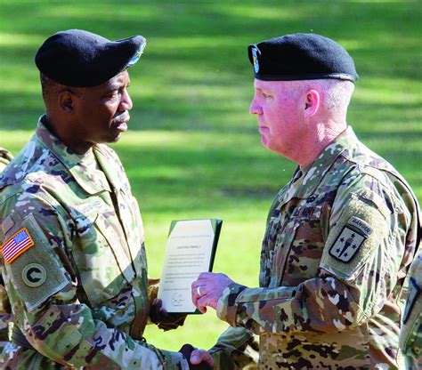 Col Richard Nieberding Relinquishes Command Of Ssi Retires Article