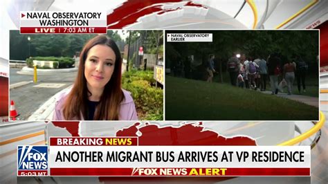 Another Group Of Migrants Dropped Off Outside Vp Harris Dc Residence