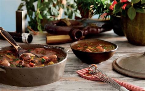 Celebrate The Holidays With The Star Wars Life Day Cookbook Borg