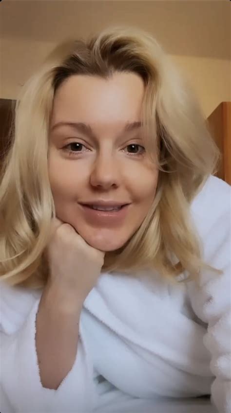 Юлианна Караулова опубликовала видео сделанное после родов