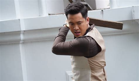 รวมรูปภาพของ เลือดกากี Ep 37 อินดี้ ขี่ม้าขาวช่วย นาตาลี หลังโดน