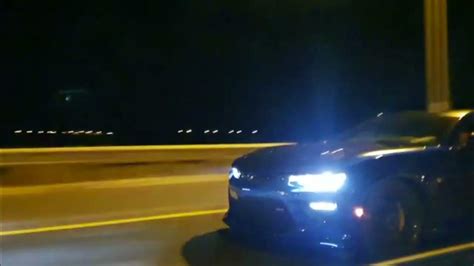 排气太吵？隧道轰炸？v8声浪到底有多凶？大黄蜂ss进隧道了 Youtube