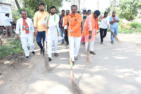 సంగారెడ్డిలో బీజేపీ ఆధ్వర్యంలో స్వచ్ఛభారత్‌ Swachh Bharat Under The