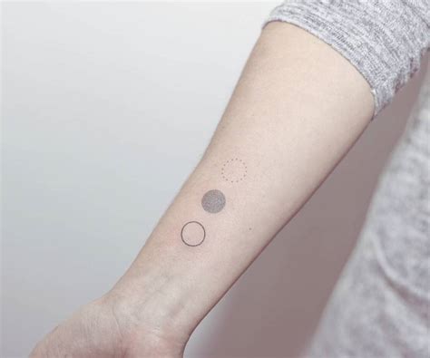 Hand Poked Three Circles Tattoo Tattoogrid Net