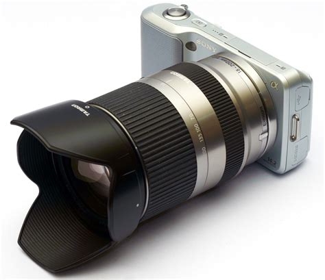 3 Rekomendasi Lensa Tamron untuk Kamera Sony | BukaReview