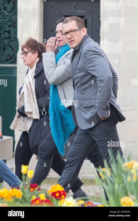 Danny Boon Aux Funérailles Dagnes Varda Au Cimetière Montparnasse De